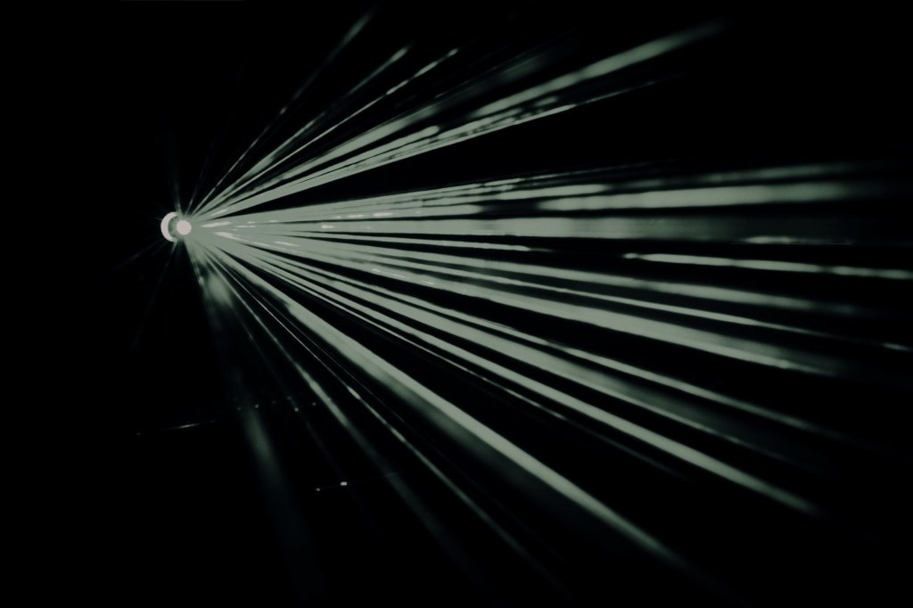 optimised laser banner dark – FlowLogic™